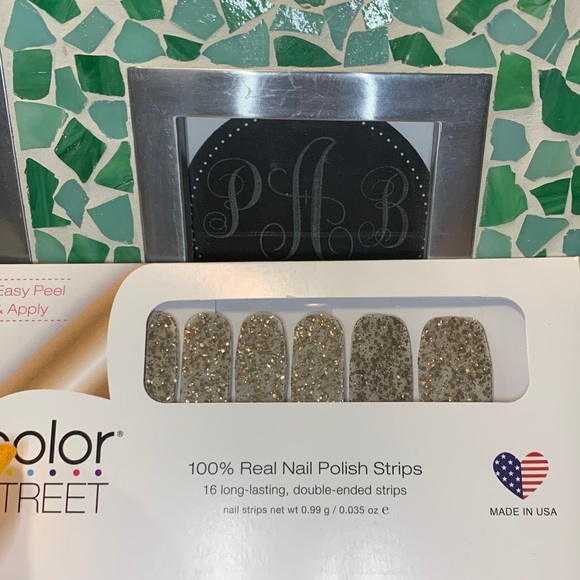 Color Street | Makeup | Color Street Chica Gold Nails | Poshmark